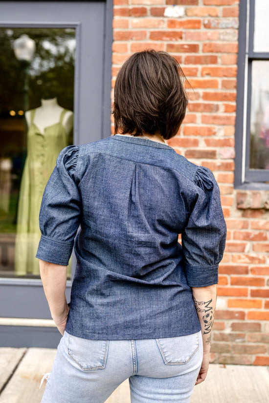 Elbow sleeve with frayed collar – Evolverie Clothing